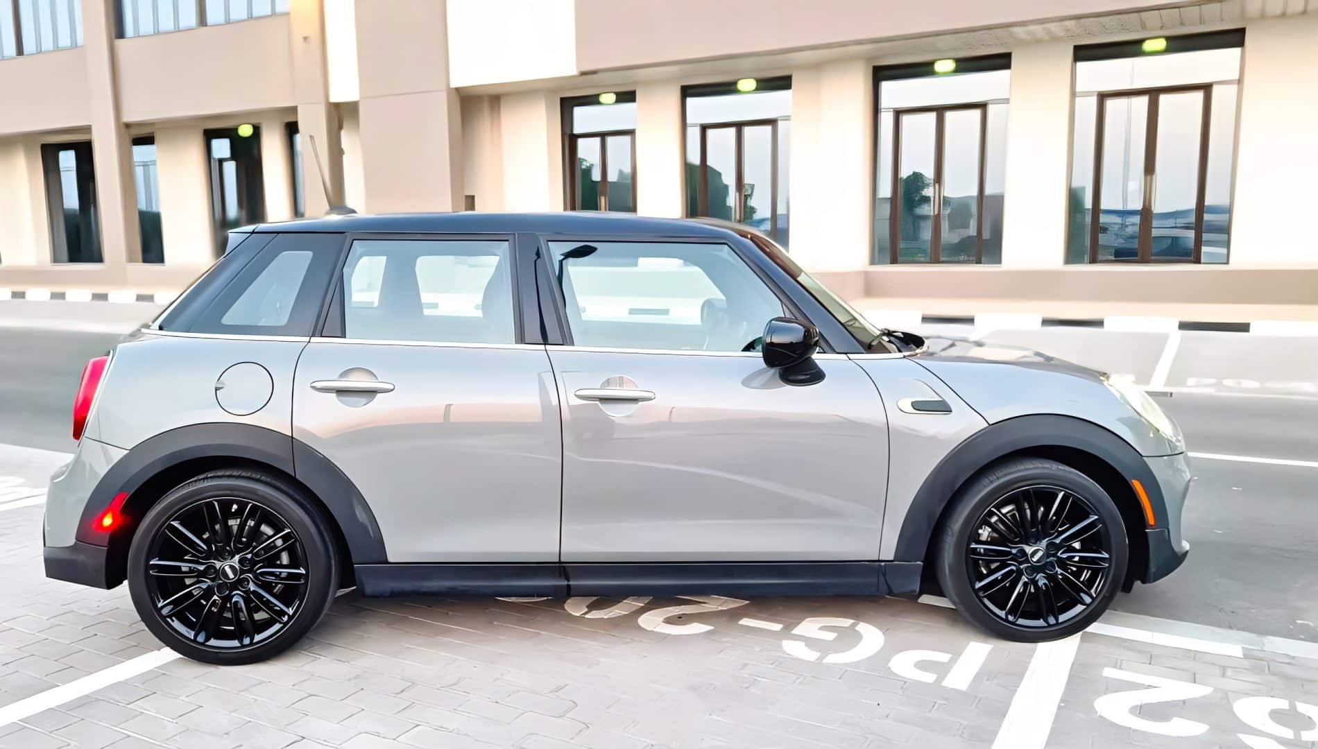 Mini Cooper – Al Rafaheia Rent A Car